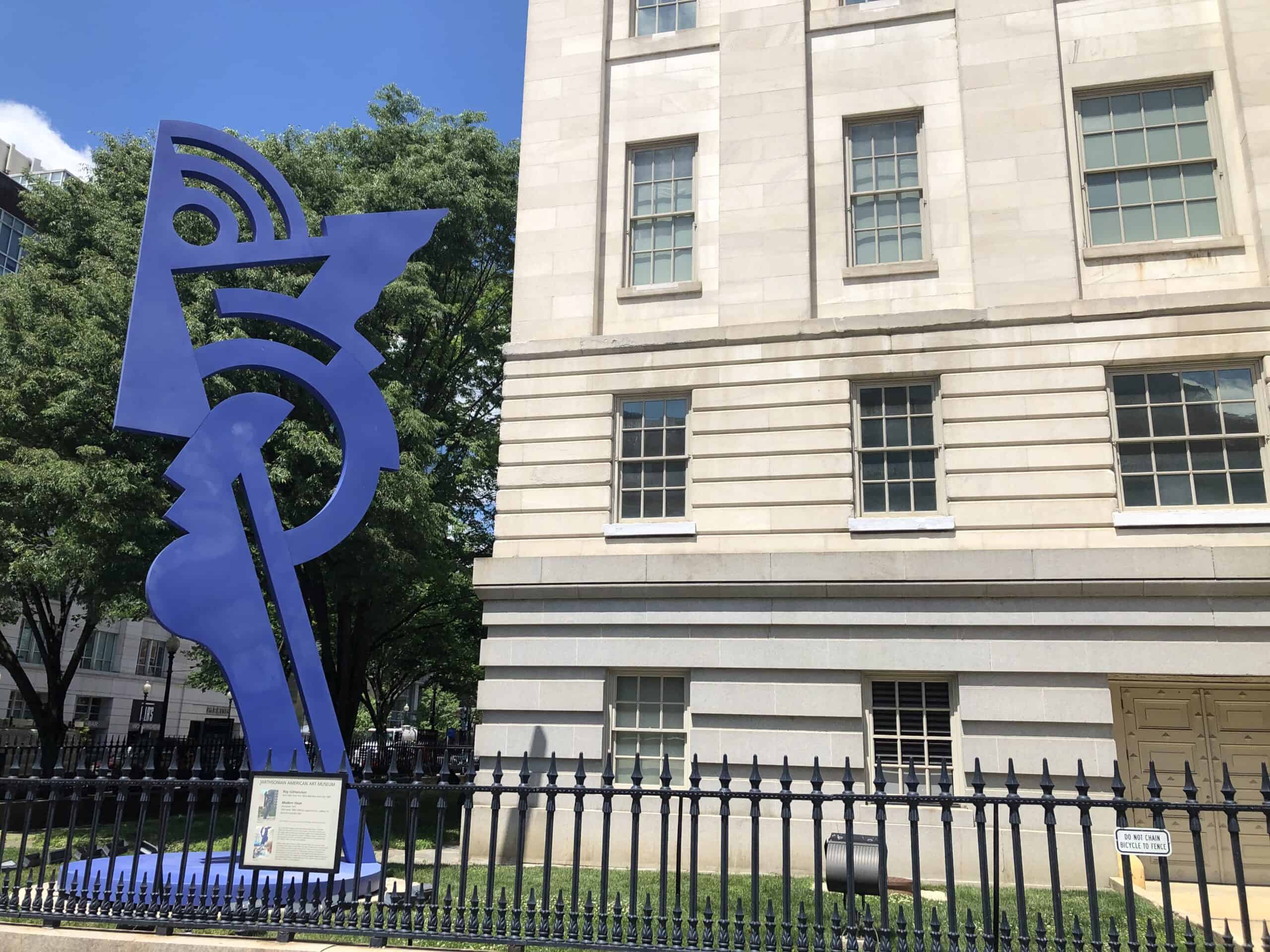 Visiting the Capital One Arena Neighborhood | Tours by Foot