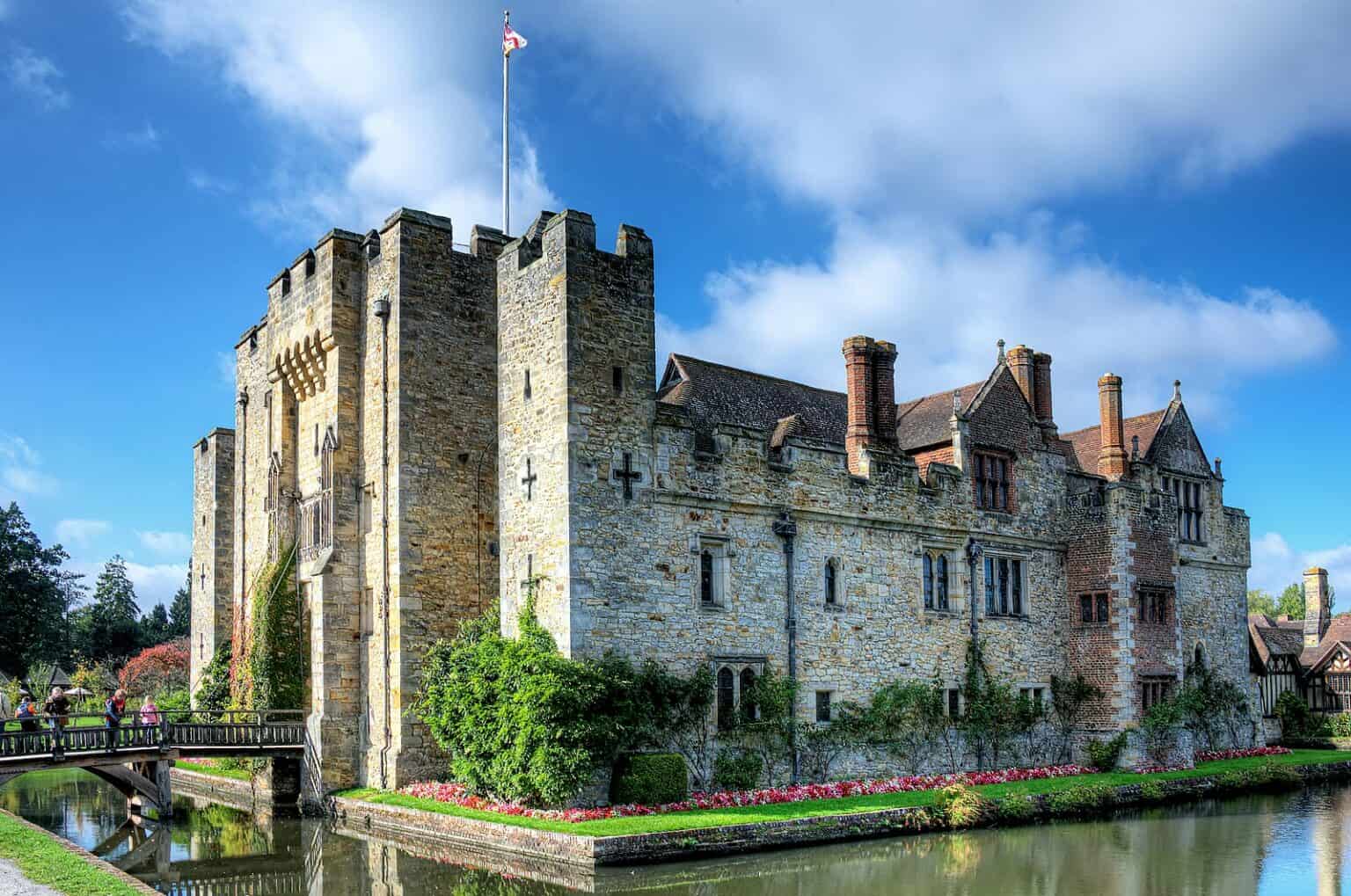 16 Wonderous Castles in London and Southern England