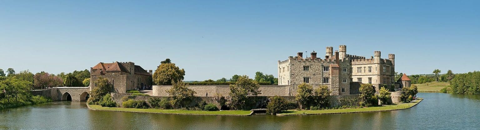 16 Wonderous Castles in London and Southern England