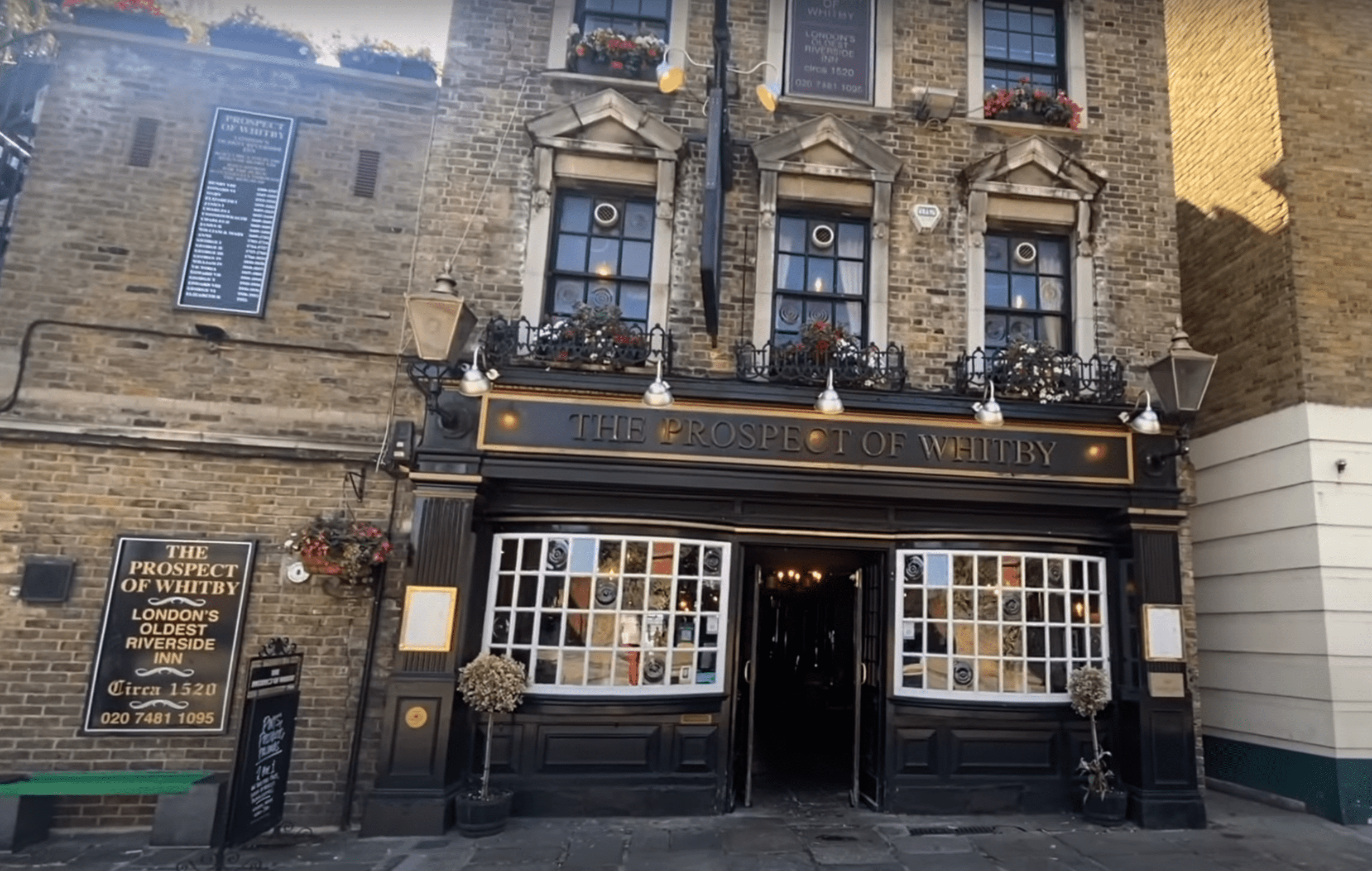 Wapping and the Prospect of Whitby