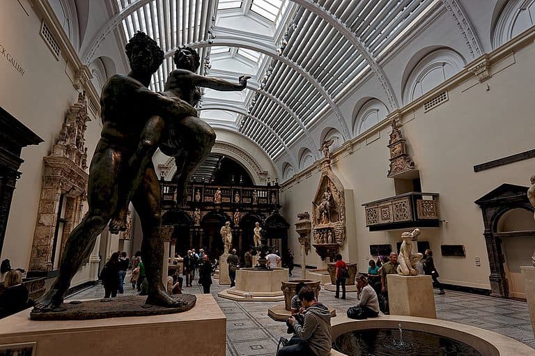 Victoria and Albert Museum London | Guide and Highlights