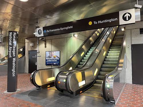 How to Get to and from DCA Reagan National Airport and Downtown DC