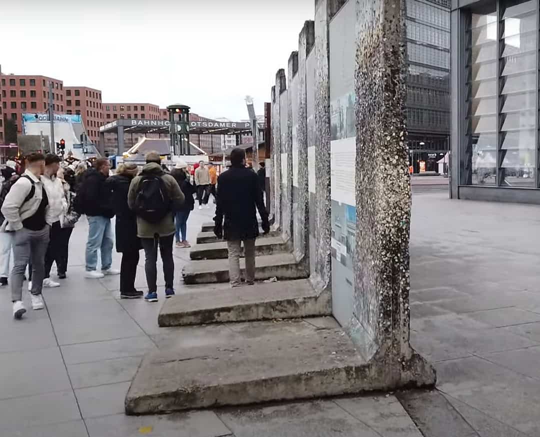 Berlin Wall Tourist Location